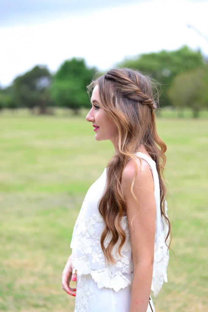 White Lace Dress & GIVEAWAY - Arum Lilea