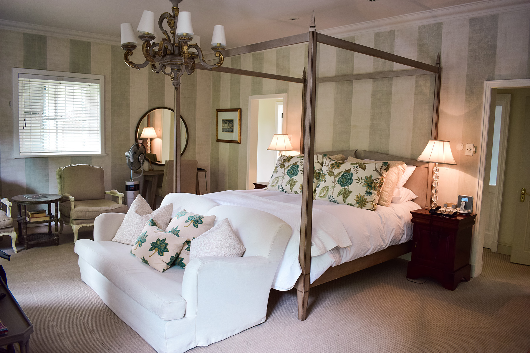 Hoevel House Hotel Review - Arum Lilea